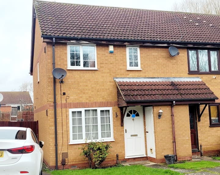 Charming Cul-de-sac Haven - Wellingborough