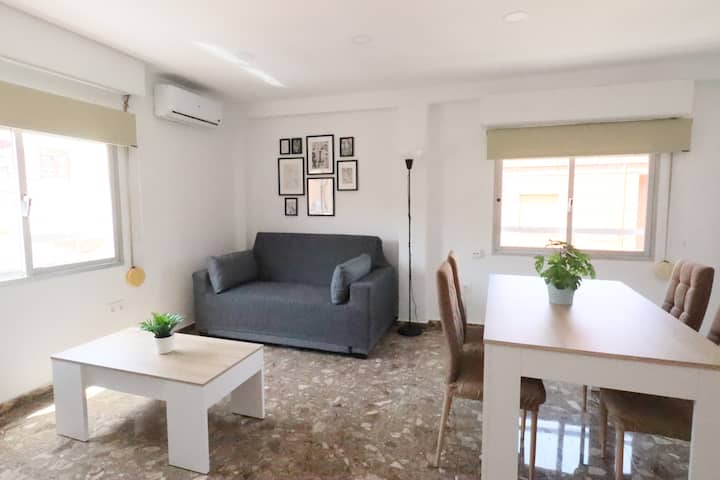 Ayora Cozy House - Valencia