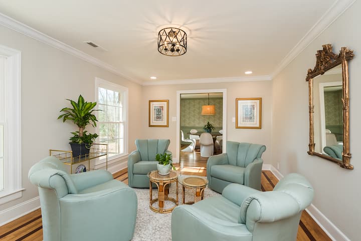 Tobacco Road Retreat Minutes To Football Stadiums - Hillsborough, NC