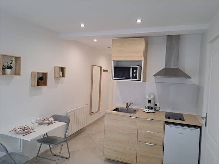 Studio Cosy Avec Terrasse Privative – Calme - Beauvais