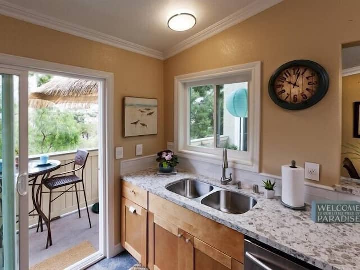 Designer Condo, Gated With Lovely Beach Trail - San Juan Capistrano, CA