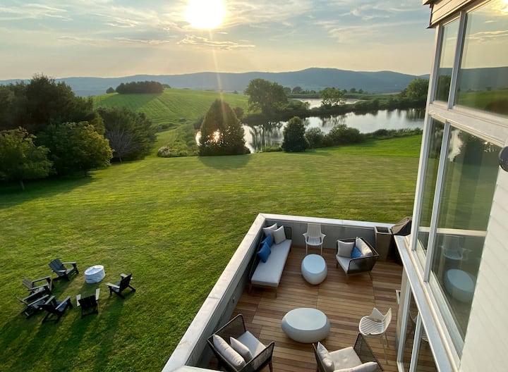 Modern Lux Estate, Swim Pond, Guesthouse, 45 Acres - Taconic State Park, Copake Falls