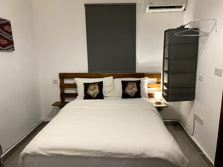 Roomzzz Hotel & Residence Sl @ Belvoir - Freetown