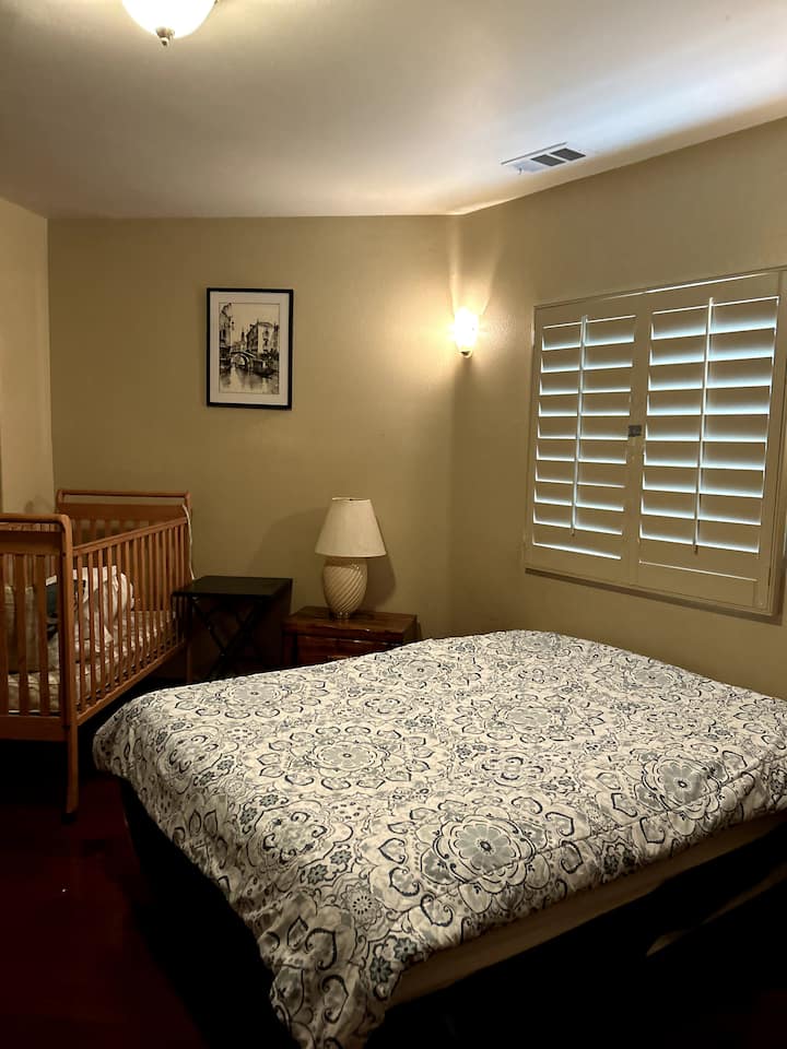 Redlands Cozy Home - Redlands, CA