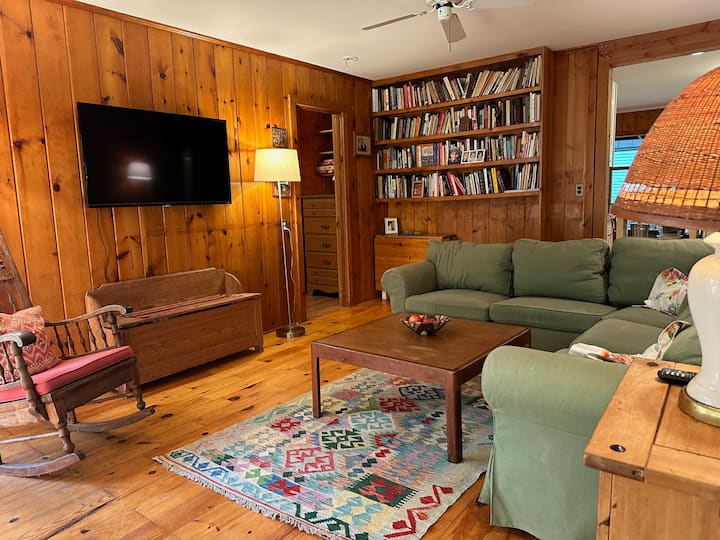 Idyllic Summer Cabin On Candlewood Lake! - Lake Lillinonah, CT