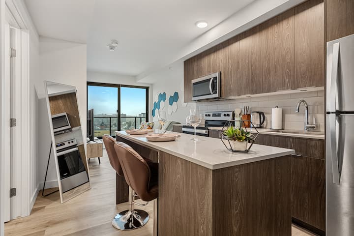 ᨒ Altura Top Floor Suite•free Parking•bridgeland - Calgary