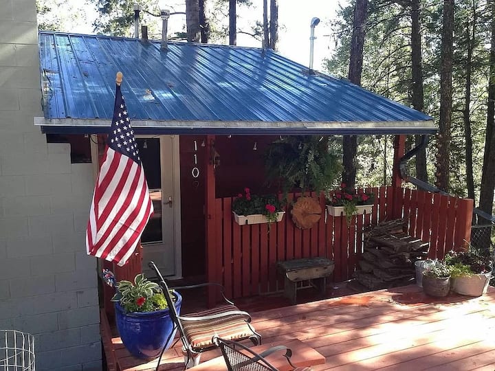 Relaxing Getaway Hot Tub & Sauna In The Village - Cloudcroft, NM