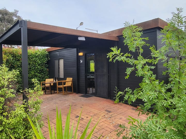1 Queen, Bathroom (C54) - Stawell