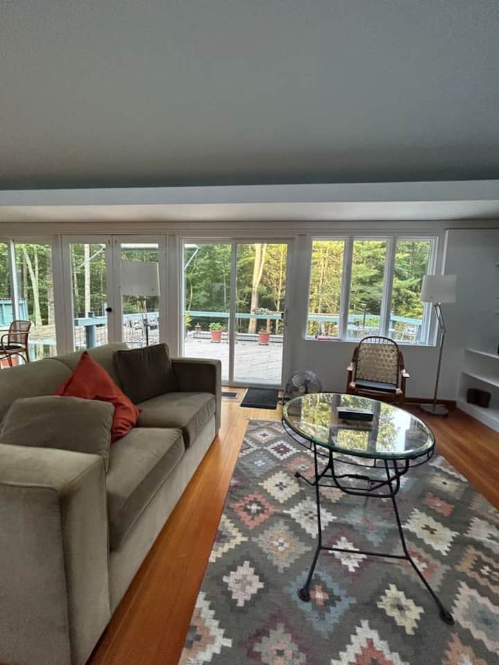 Charming Country Retreat - Madison, CT