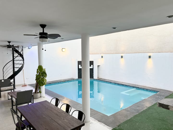 Hermosa Residencia En Viñedos - Torreón