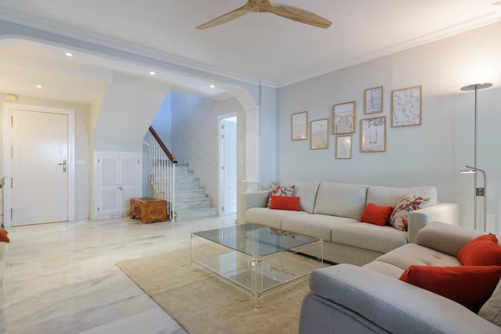 Adosada En Urbanización Lunamar Playa, Marbella - Marbella