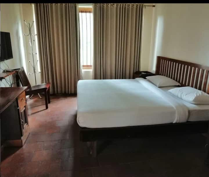 Stunning 10bh Thrissur - Thrissur