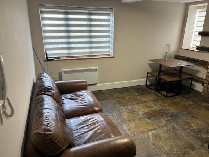 1 Bed Flat In Plumley, Cheshire - Knutsford