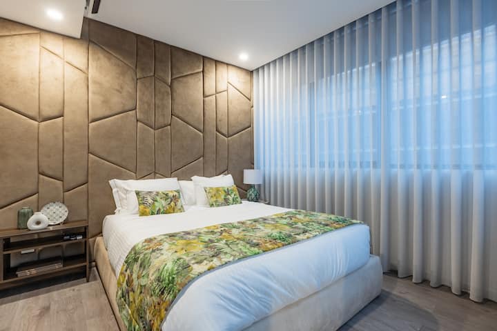 Arte Do Azulejo @ Boavista Executive Studios - Moreira