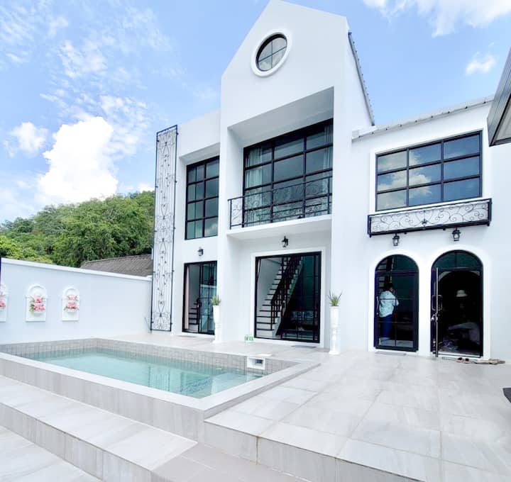 Kirintara Resort & Chic Camp - Kanchanaburi