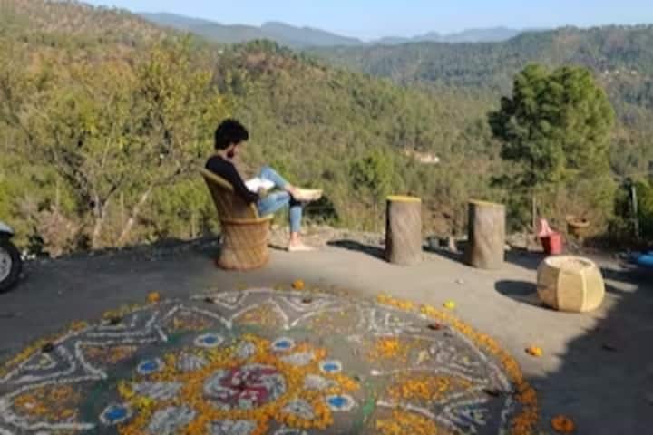 Charu's Himalayan Hippies - Independent Cottage - Binsar