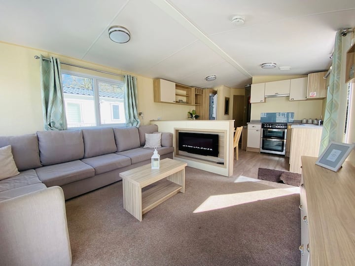 New Forest Bees Holiday Home - Brockenhurst