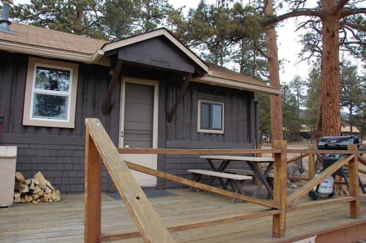 Cabin 15, Cozy Cabin Bordering Rocky Mt Np - エステス・パーク, CO