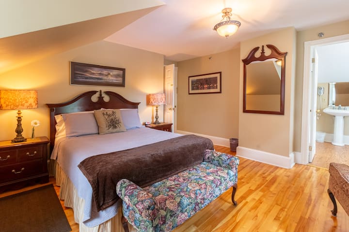 The Dawson House Bed & Breakfast - Charlottetown