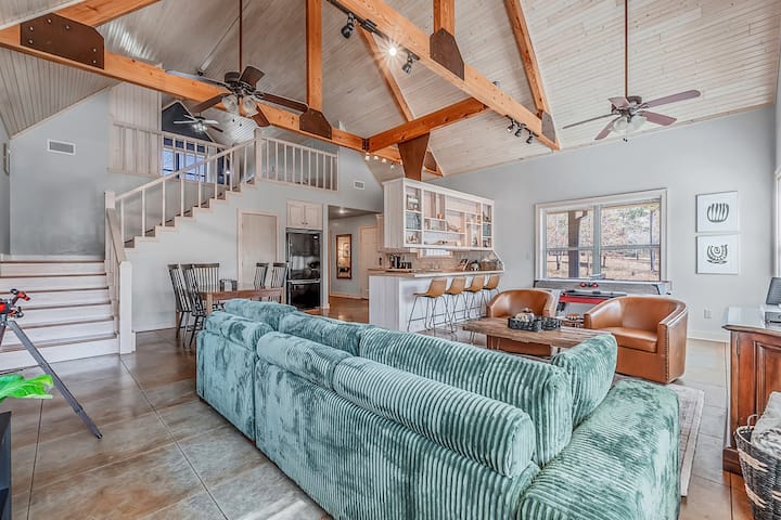 Family Lake Retreat • Fire Pit•kayaks•boat
Parking - Arkansas