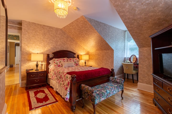 The Dawson House Bed & Breakfast - Charlottetown