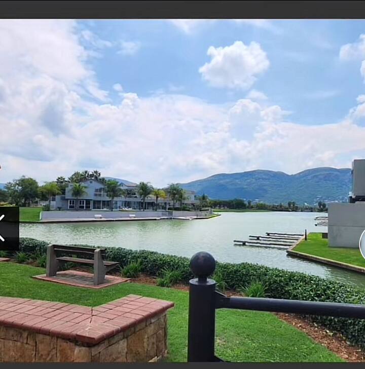 Lux Home - Hartbeespoort
