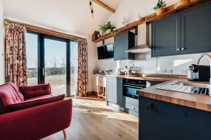 The Spinney At The Linhay - Elton Hall and Gardens