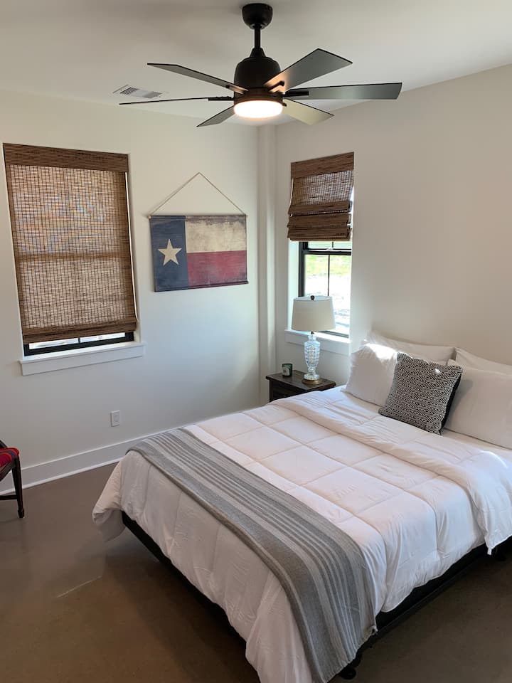 Round Top - Private Room #3 - Round Top, TX