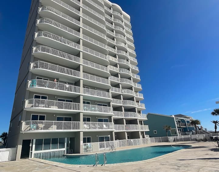 Beachfront Tradewinds | Pool Open | Balcony - Orange Beach, AL