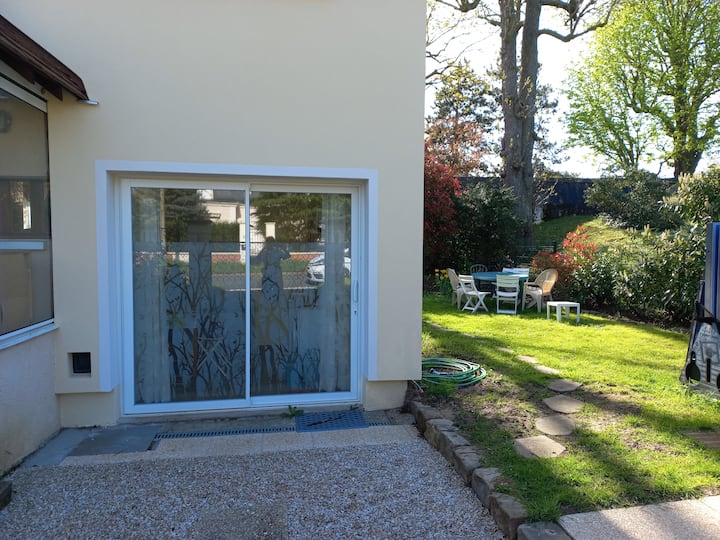 Studio Cosy Avec Jardin 35 Mn Paris-etoile - Maisons-Laffitte