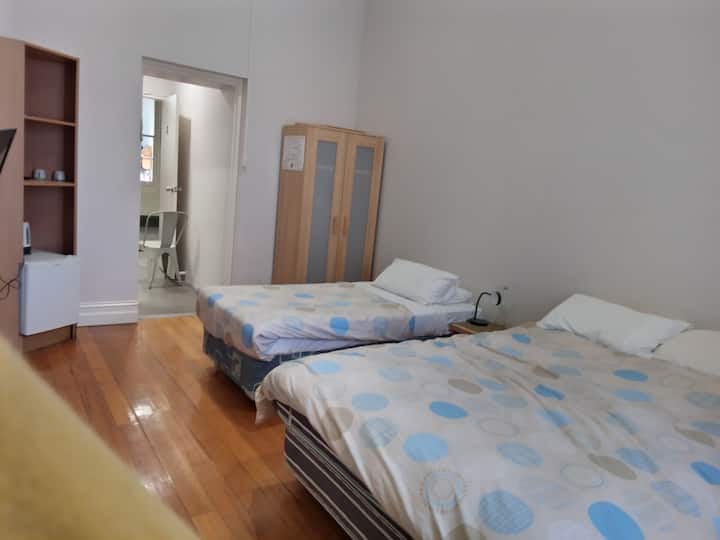 Studio For 3 | Austral Inn | Quorn - Quorn