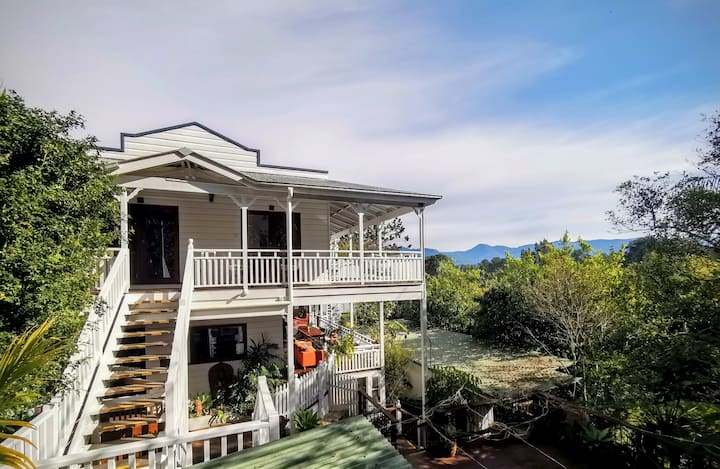 Twin Room @ The Belfry - Bellingen