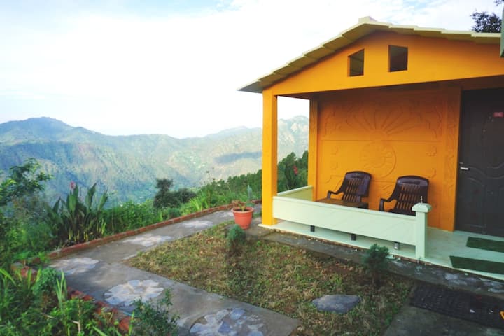 Hut Cottage Resort In Kanatal - Kanatal