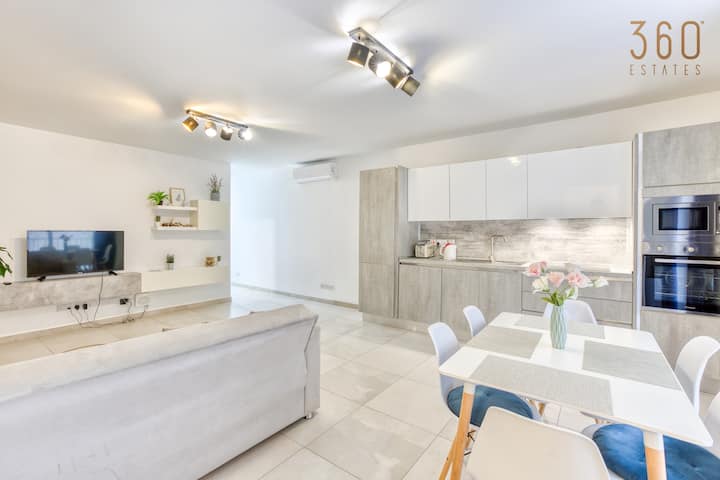 Spacious & Modern 2br Apt In Central Msida - Malta