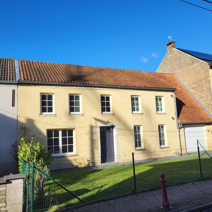 Golden Little House - Wavre