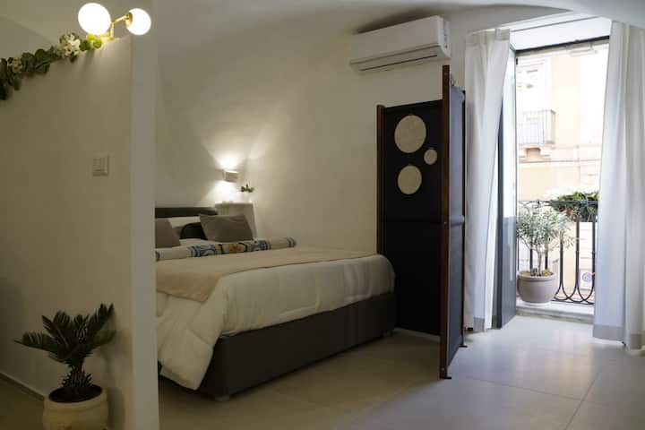 Dònhome|catania|teatrobellini - Catania