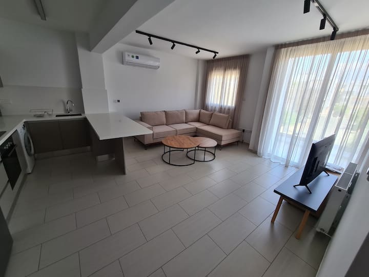 Modern 1 Bed Flat Near University & City Center - Nicosia