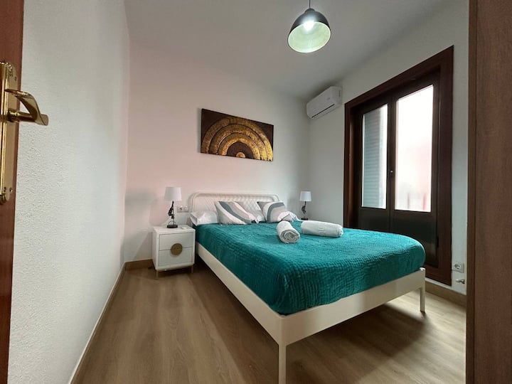Apartamento 1 Dorm Gvia 45 M2. - Chamartín