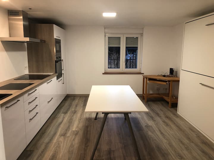 Studio Dans Une Ferme Spacieuse Avec Parking. - Saint-Amand-les-Eaux