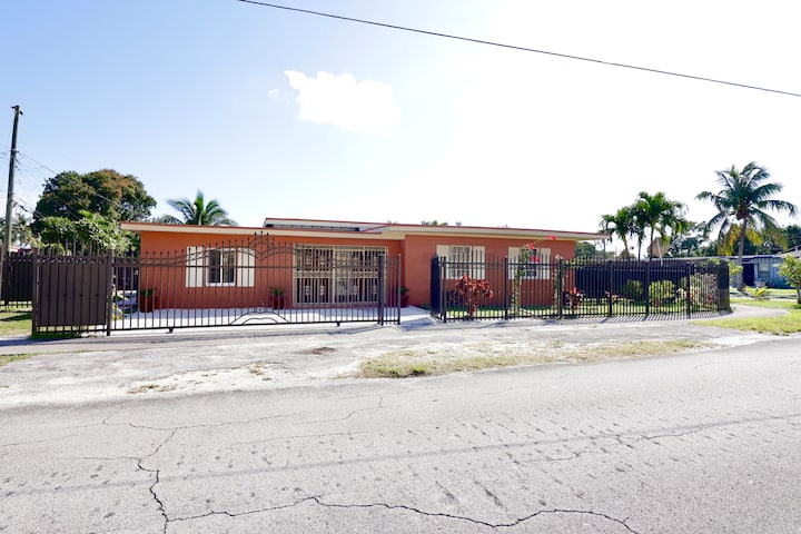 "Miami Studio Bliss" - North Miami Beach, FL