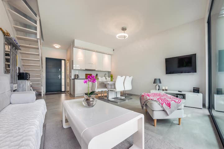 Prestige House - Easy - Rent - Pobierowo