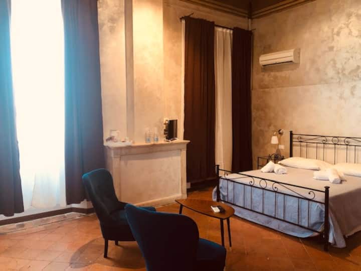 Residenza Ottoetti 'Camera Canossa' - Mantua