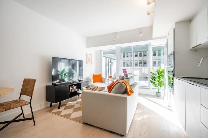 Live The City Life, Patio, Pool, And Gym - Toronto