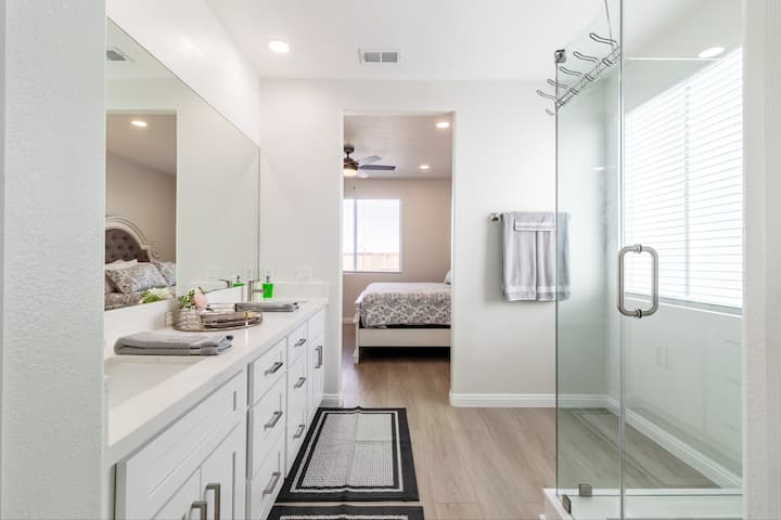 The Desert Oasis - Victorville, CA