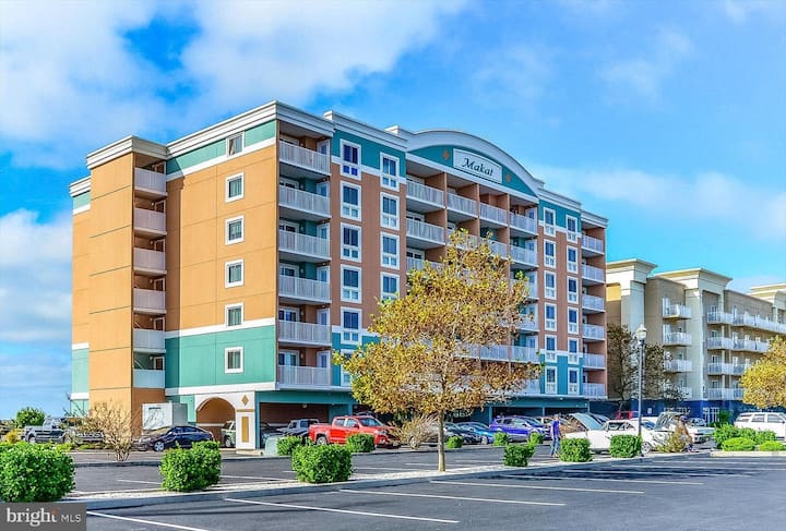 2 Bdrm, 2 Bath Bayfront Makai Condo W Ocean Views - Ocean City, MD