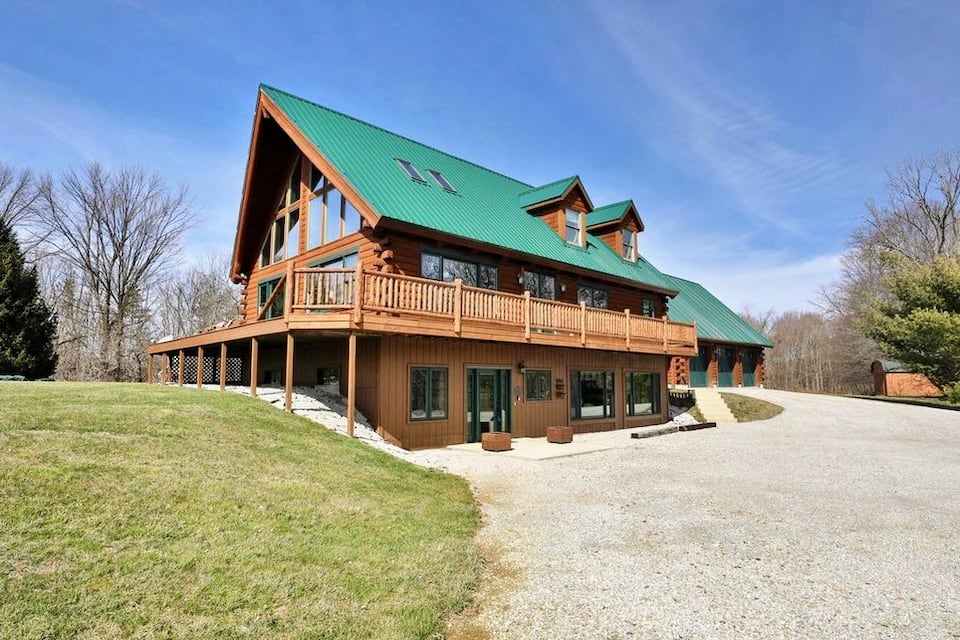 Ohio Vacation Rentals with a Pool - United States | Airbnb