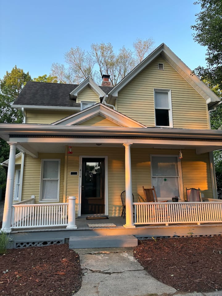 Comfy Home Near Notre Dame - South Bend