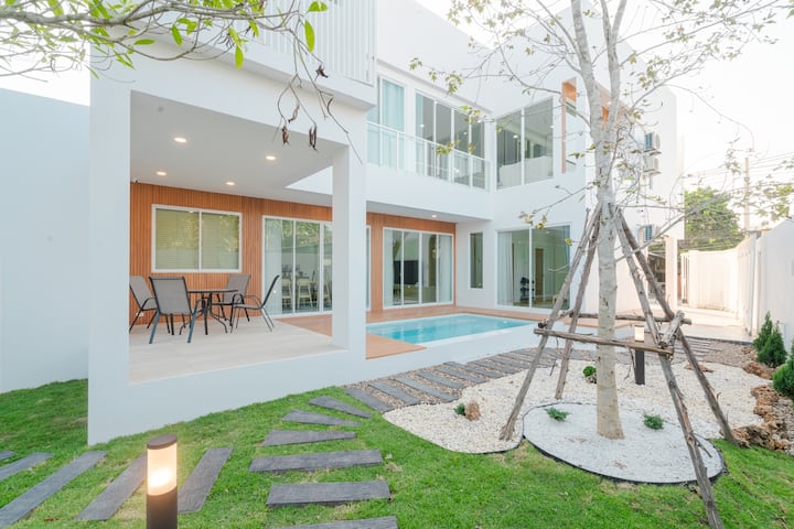 Mujino 3 Bedrooms Private Pool Villa - Saraphi