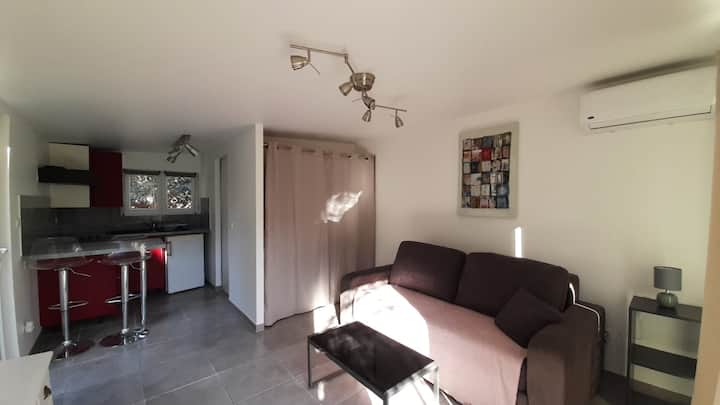 Studio Climatisé De 24m² à Calvi - Calvi