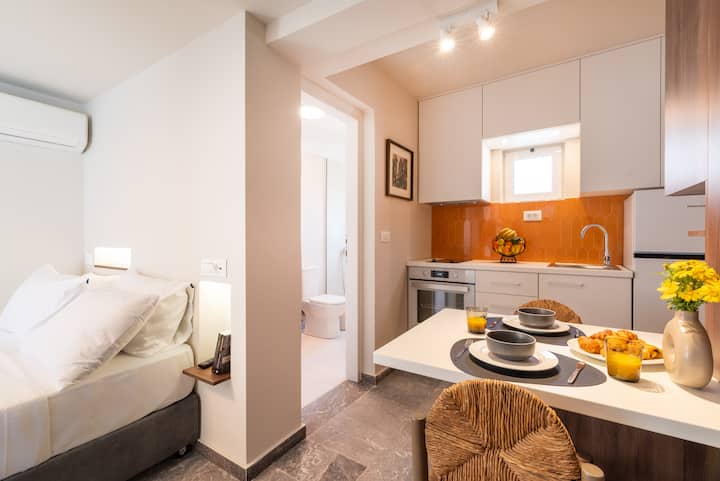 Lilo Central Studio #3 - Heraklion